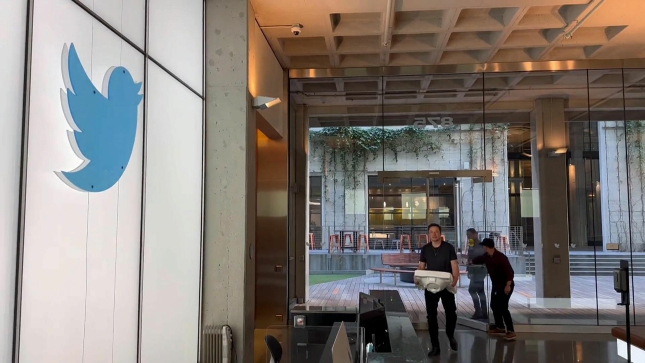Elon Musk Caught Scrounging for Loose Change to Pay Off Twitter Debt ...